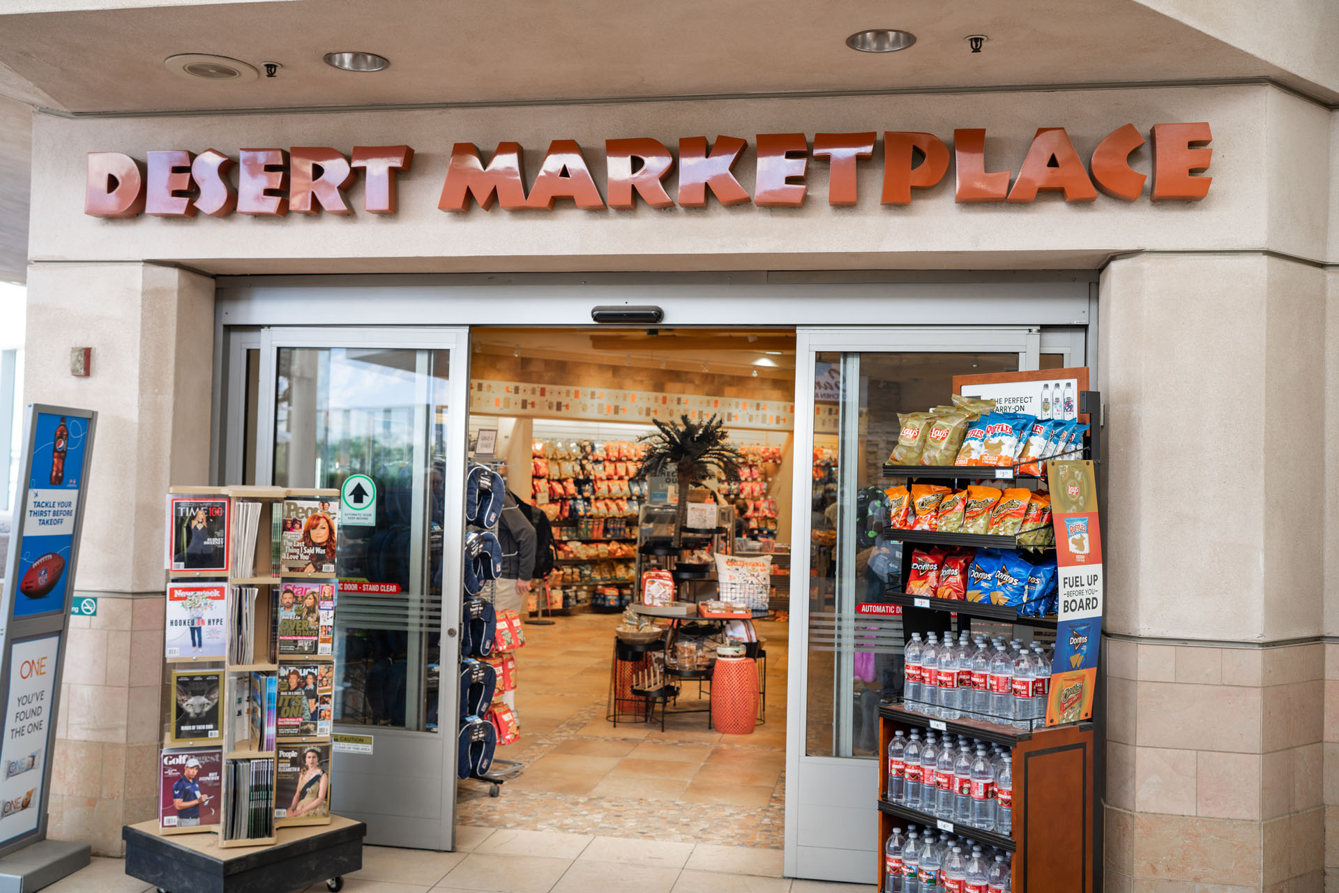 Shops, Restaurants & Amenities - Palm Springs International Airport ...